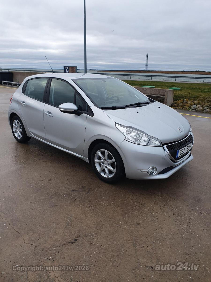 Peugeot 208 2013 Kuresāre, ar dzinēja tilpumu 1.20 L un nobraukumu 214 tūkst. km par 3790 €, foto 8 vietnē AUTOMOTO.COM.LV