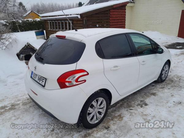 Peugeot 208 2013 in Maardu, with an engine capacity of 1.20 L and mileage of 201 thousand km for 3500 €, photo 4 on AUTOMOTO.COM.LV