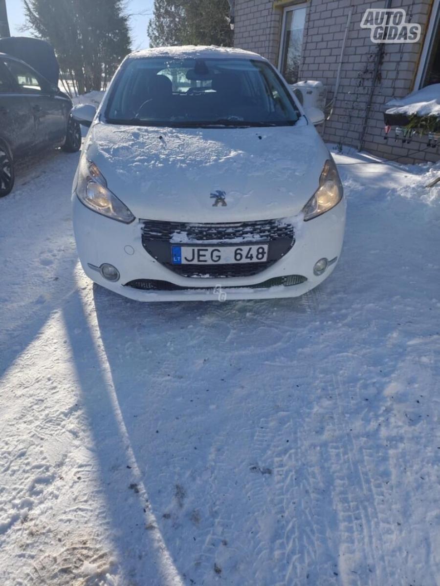 Peugeot 208 2013 Viļņa, ar dzinēja tilpumu 1.60 L un nobraukumu 277 tūkst. km par 2500 €, foto 1 vietnē AUTOMOTO.COM.LV