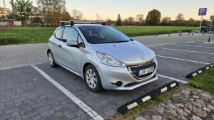 Peugeot 208 2013 Rīga, ar dzinēja tilpumu 1.40 L un nobraukumu 124 tūkst. km par 3500 €, foto  vietnē AUTOMOTO.COM.LV