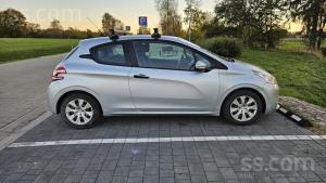 Пежо 208 2013 в Рига, объемом двигателя 1.40 л и пробегом 124 тыс. км за 3500 €, фото 6 на AUTOMOTO.COM.LV