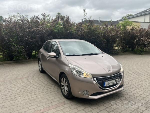 Peugeot 208 2014 Jelgava, ar dzinēja tilpumu 1.20 L un nobraukumu 84 tūkst. km par 4900 €, foto 2 vietnē AUTOMOTO.COM.LV