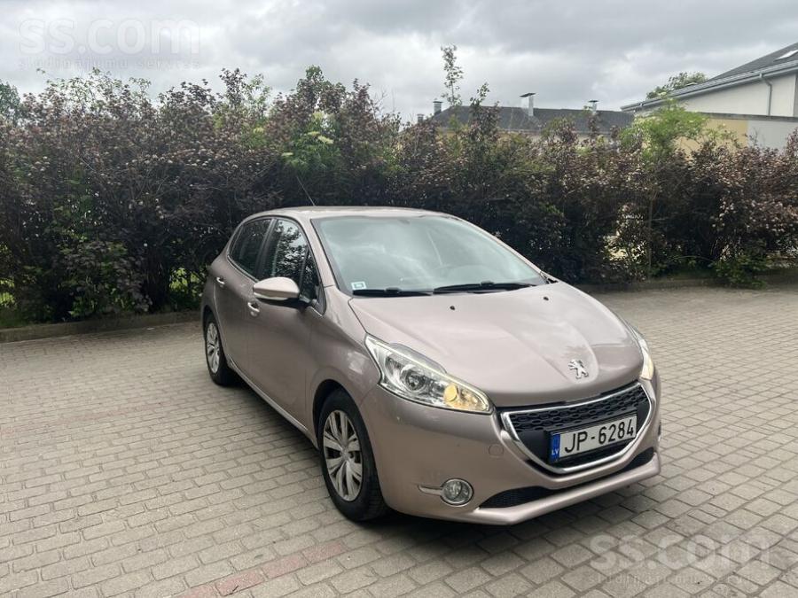 Peugeot 208 2014 Jelgava, ar dzinēja tilpumu 1.20 L un nobraukumu 84 tūkst. km par 4900 €, foto 2 vietnē AUTOMOTO.COM.LV