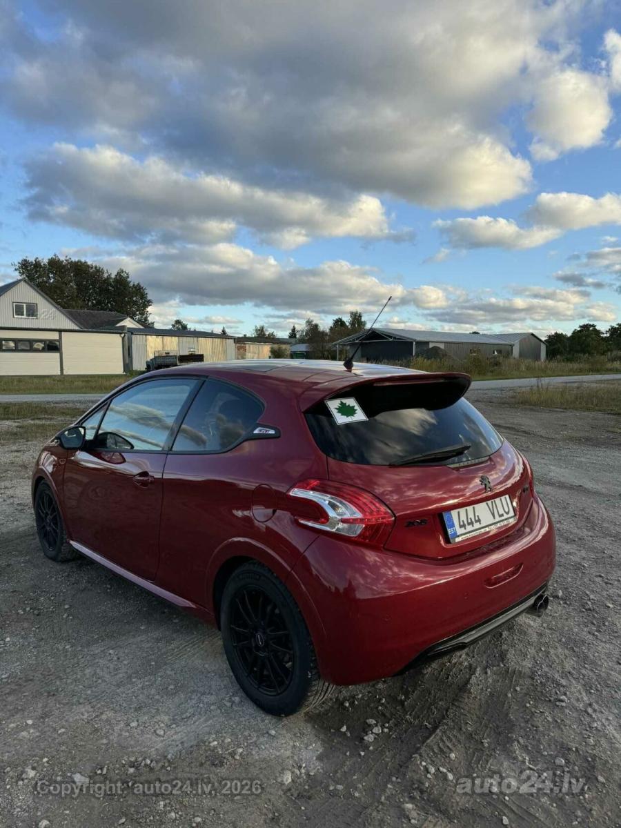Peugeot 208 2014 in Rapla, with an engine capacity of 1.60 L and mileage of 201 thousand km for 7000 €, photo 4 on AUTOMOTO.COM.LV