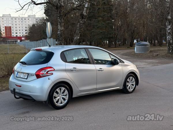 Peugeot 208 2014 in Tartu, with an engine capacity of 1.20 L and mileage of 0 thousand km for 3300 €, photo 5 on AUTOMOTO.COM.LV