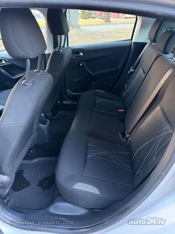 Peugeot 208 2014 Tartu, ar dzinēja tilpumu 1.20 L un nobraukumu 0 tūkst. km par 3300 €, foto 11 vietnē AUTOMOTO.COM.LV