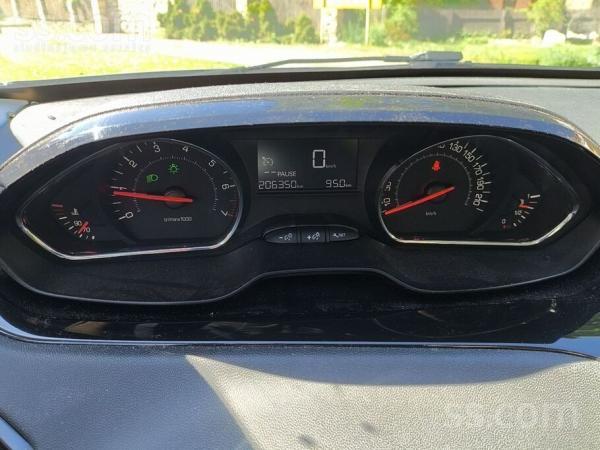 Peugeot 208 2014 in Cesis, with an engine capacity of 1.40 L and mileage of 206 thousand km for 3190 €, photo 6 on AUTOMOTO.COM.LV