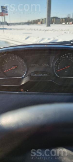 Peugeot 208 2014 in Riga, with an engine capacity of 1.20 L and mileage of 103 thousand km for 4950 €, photo 7 on AUTOMOTO.COM.LV