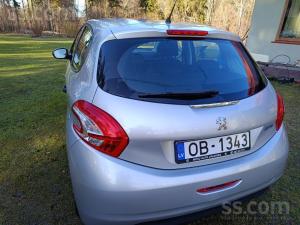 Peugeot 208 2014 in Valmiera, with an engine capacity of 1.00 L and mileage of 109 thousand km for 3100 €, photo 5 on AUTOMOTO.COM.LV