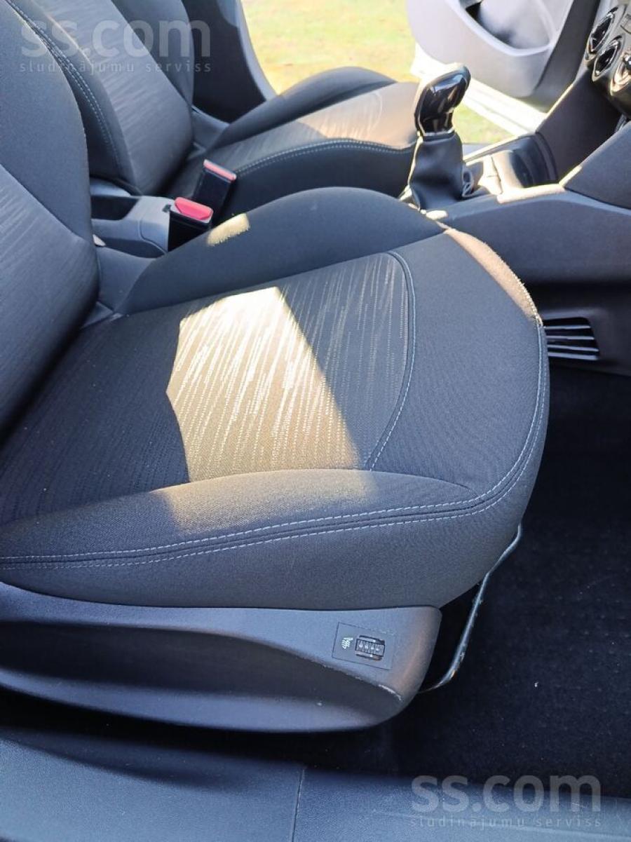 Peugeot 208 2014 in Valmiera, with an engine capacity of 1.00 L and mileage of 109 thousand km for 3100 €, photo 11 on AUTOMOTO.COM.LV