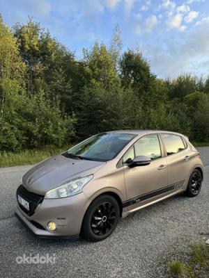 Peugeot 208 2014 Sillamē, ar dzinēja tilpumu 1.20 L un nobraukumu 168 tūkst. km par 3500 €, foto 8 vietnē AUTOMOTO.COM.LV