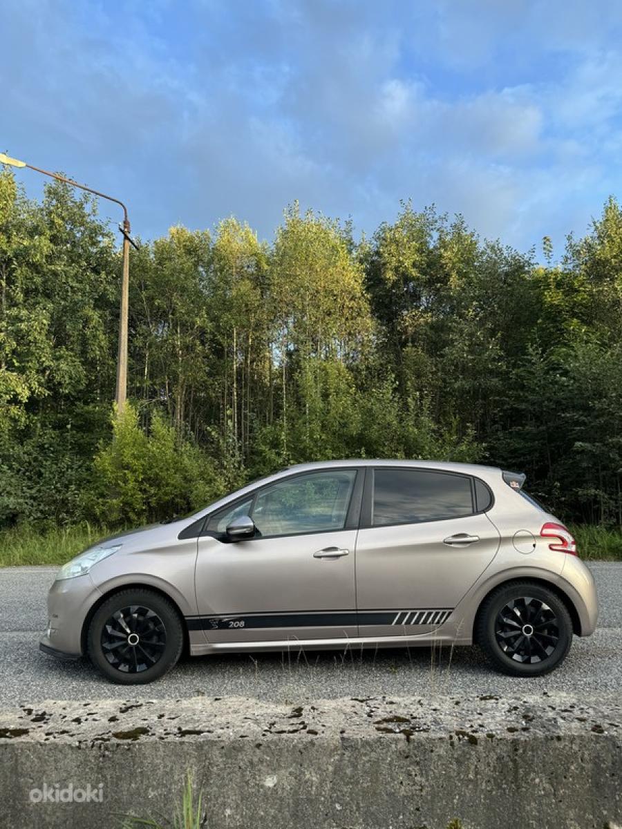 Peugeot 208 2014 Sillamē, ar dzinēja tilpumu 1.20 L un nobraukumu 168 tūkst. km par 3500 €, foto 10 vietnē AUTOMOTO.COM.LV