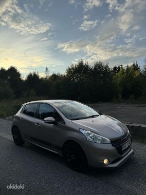 Peugeot 208 2014 Sillamē, ar dzinēja tilpumu 1.20 L un nobraukumu 168 tūkst. km par 3500 €, foto 14 vietnē AUTOMOTO.COM.LV
