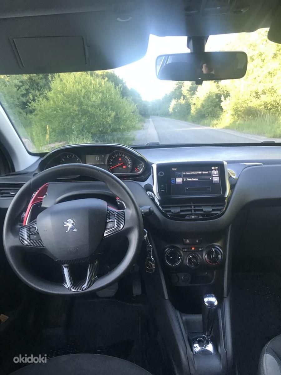 Peugeot 208 2014 Sillamē, ar dzinēja tilpumu 1.20 L un nobraukumu 168 tūkst. km par 3500 €, foto 17 vietnē AUTOMOTO.COM.LV