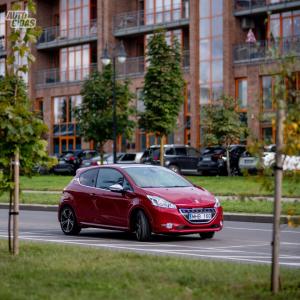Peugeot 208 2014 Viļņa, ar dzinēja tilpumu 1.60 L un nobraukumu 152 tūkst. km par 6400 €, foto  vietnē AUTOMOTO.COM.LV