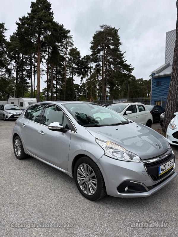 Peugeot 208 2015 Tallina, ar dzinēja tilpumu 1.20 L un nobraukumu 61 tūkst. km par 5000 €, foto 1 vietnē AUTOMOTO.COM.LV