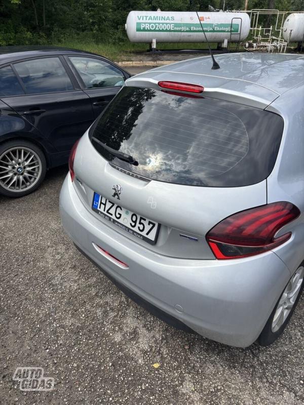 Peugeot 208 2015 Kauņa, ar dzinēja tilpumu 1.60 L un nobraukumu 240 tūkst. km par 2800 €, foto 2 vietnē AUTOMOTO.COM.LV