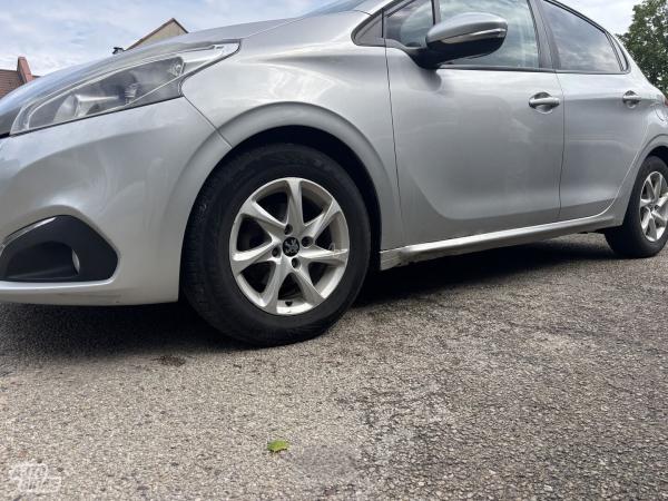 Peugeot 208 2015 Kauņa, ar dzinēja tilpumu 1.60 L un nobraukumu 240 tūkst. km par 2800 €, foto 9 vietnē AUTOMOTO.COM.LV