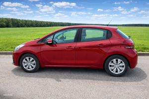 Peugeot 208 2015 Tallina, ar dzinēja tilpumu 1.20 L un nobraukumu 159 tūkst. km par 2500 €, foto 14 vietnē AUTOMOTO.COM.LV
