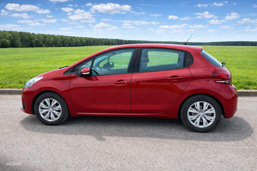 Peugeot 208 2015 Tallina, ar dzinēja tilpumu 1.20 L un nobraukumu 159 tūkst. km par 2500 €, foto 14 vietnē AUTOMOTO.COM.LV