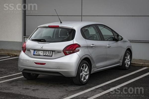 Peugeot 208 2016 Rīga, ar dzinēja tilpumu 1.20 L un nobraukumu 216 tūkst. km par 6500 €, foto 4 vietnē AUTOMOTO.COM.LV