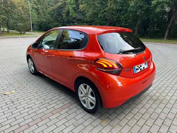 Peugeot 208 2016 Tauragė, ar dzinēja tilpumu 1.20 L un nobraukumu 119 tūkst. km par 3950 €, foto 7 vietnē AUTOMOTO.COM.LV