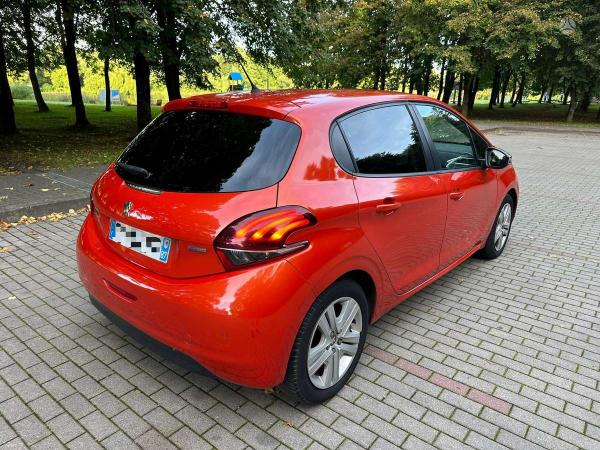 Peugeot 208 2016 Tauragė, ar dzinēja tilpumu 1.20 L un nobraukumu 119 tūkst. km par 3950 €, foto 9 vietnē AUTOMOTO.COM.LV