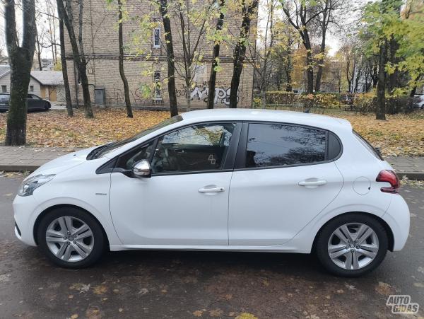 Peugeot 208 2017 Viļņa, ar dzinēja tilpumu 1.20 L un nobraukumu 121 tūkst. km par 2650 €, foto 8 vietnē AUTOMOTO.COM.LV