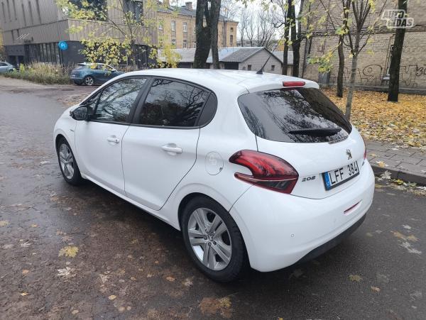 Peugeot 208 2017 in Vilnius, with an engine capacity of 1.20 L and mileage of 121 thousand km for 2600 €, photo 7 on AUTOMOTO.COM.LV
