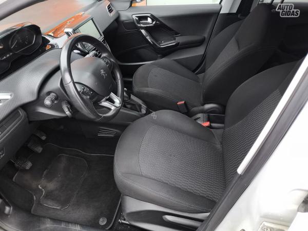 Peugeot 208 2017 in Vilnius, with an engine capacity of 1.20 L and mileage of 120 thousand km for 2800 €, photo 10 on AUTOMOTO.COM.LV