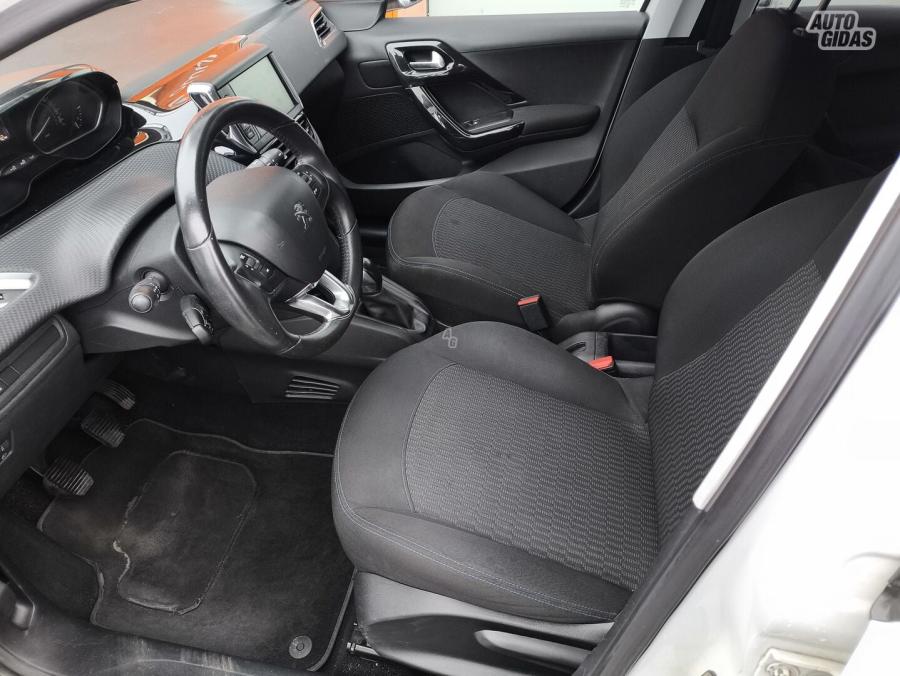 Peugeot 208 2017 Viļņa, ar dzinēja tilpumu 1.20 L un nobraukumu 120 tūkst. km par 2800 €, foto 10 vietnē AUTOMOTO.COM.LV