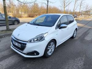Peugeot 208 2017 in Vilnius, with an engine capacity of 1.20 L and mileage of 120 thousand km for 2700 €, photo 3 on AUTOMOTO.COM.LV