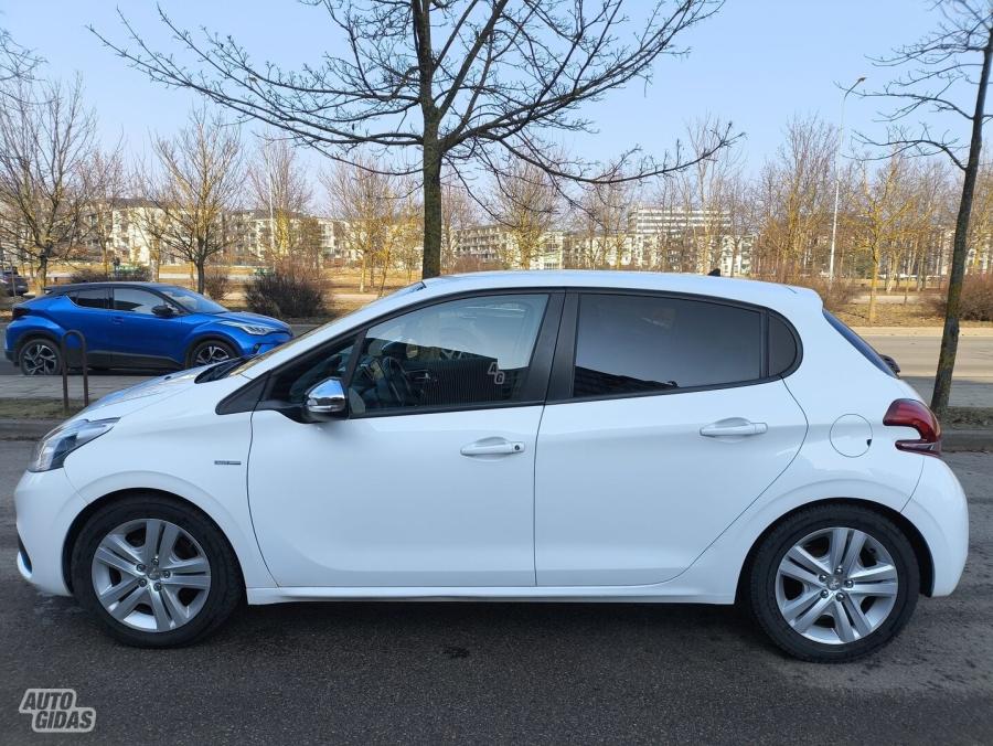 Peugeot 208 2017 Viļņa, ar dzinēja tilpumu 1.20 L un nobraukumu 120 tūkst. km par 2700 €, foto 8 vietnē AUTOMOTO.COM.LV