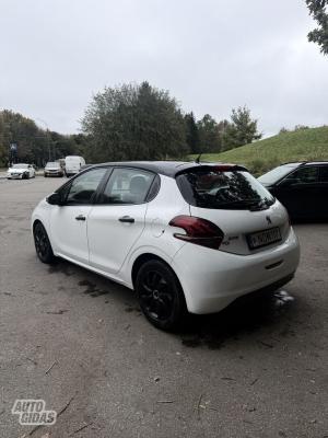 Peugeot 208 2017 in Kaunas, with an engine capacity of 1.60 L and mileage of 105 thousand km for 4500 €, photo 5 on AUTOMOTO.COM.LV