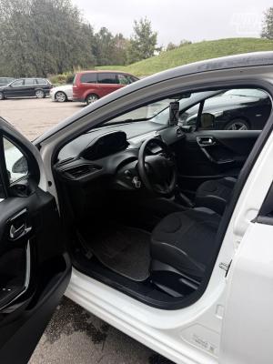 Peugeot 208 2017 in Kaunas, with an engine capacity of 1.60 L and mileage of 105 thousand km for 4500 €, photo 17 on AUTOMOTO.COM.LV