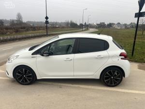 Peugeot 208 2020 in Taurage, with an engine capacity of 1.50 L and mileage of 172 thousand km for 6400 €, photo 3 on AUTOMOTO.COM.LV