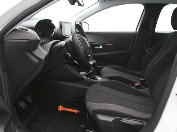 Peugeot 208 2020 in Vilnius, with an engine capacity of 1.20 L and mileage of 99 thousand km for 10599 €, photo 4 on AUTOMOTO.COM.LV