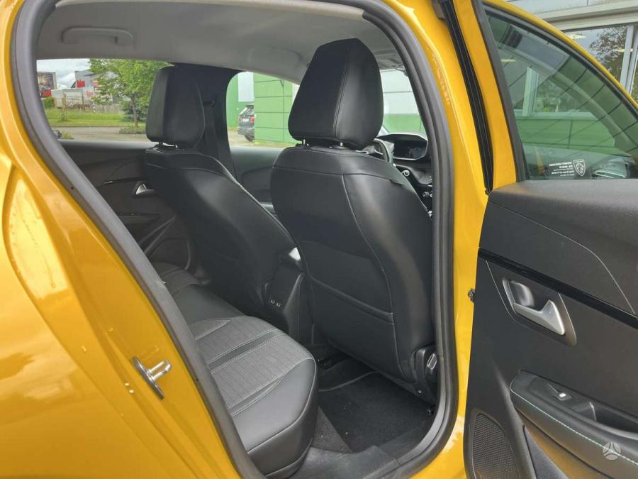 Peugeot 208 2021 in Siauliai, with an engine capacity of 1.20 L and mileage of 140 thousand km for 11450 €, photo 9 on AUTOMOTO.COM.LV