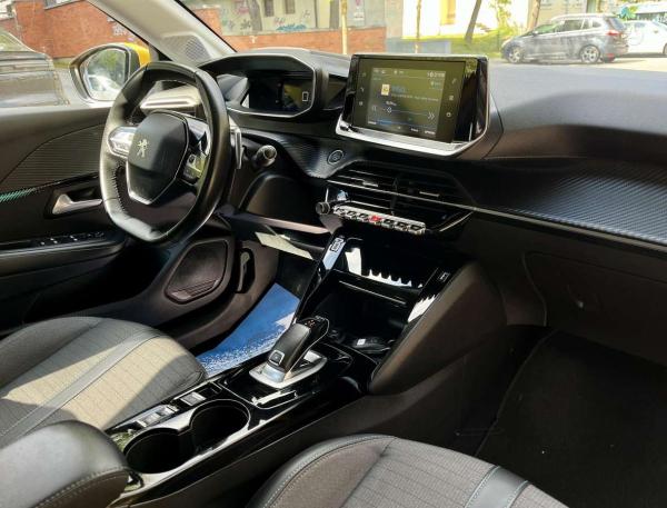 Peugeot 208 2021 Šauļi, ar dzinēja tilpumu 1.20 L un nobraukumu 140 tūkst. km par 10999 €, foto 3 vietnē AUTOMOTO.COM.LV