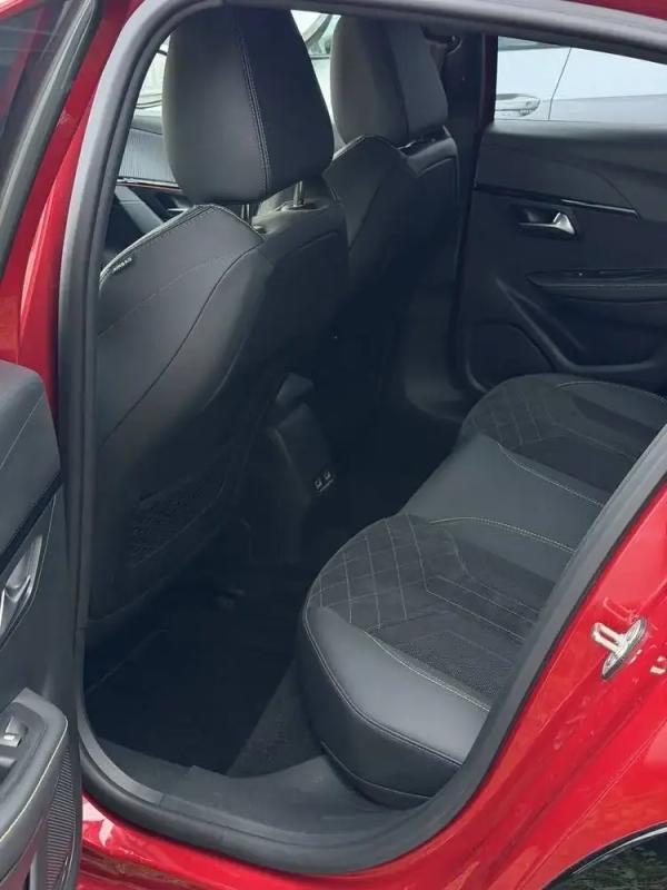 Peugeot 208 2021 in Riga, with an engine capacity of 0.00 L and mileage of 22 thousand km for 17280 €, photo 9 on AUTOMOTO.COM.LV
