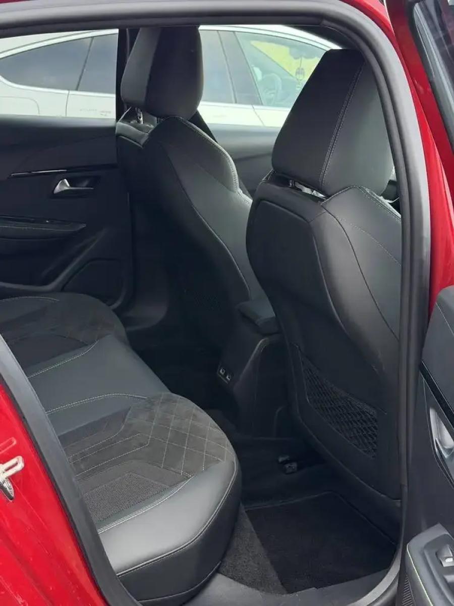 Peugeot 208 2021 in Riga, with an engine capacity of 0.00 L and mileage of 22 thousand km for 17280 €, photo 11 on AUTOMOTO.COM.LV