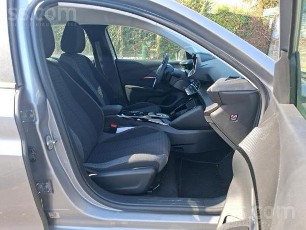 Peugeot 208 2022 in Riga, with an engine capacity of 1.40 L and mileage of 5 thousand km for 20990 €, photo 3 on AUTOMOTO.COM.LV