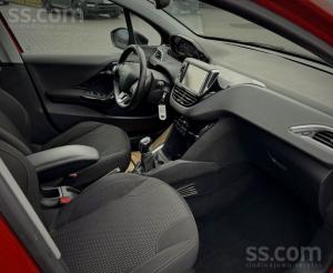 Oranžs Peugeot 208 2015 Telšiai, ar dzinēja tilpumu 1.60 L un nobraukumu 139 tūkst. km par 4799 €, foto 13 vietnē AUTOMOTO.COM.LV