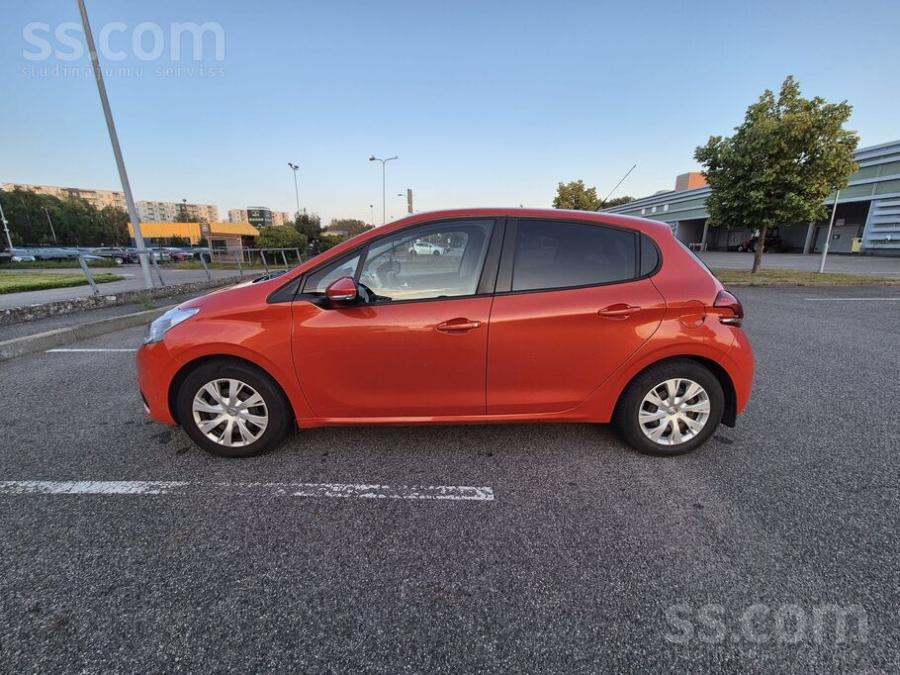 Oranžs Peugeot 208 2016 Rīga, ar dzinēja tilpumu 1.20 L un nobraukumu 74 tūkst. km par 5600 €, foto 2 vietnē AUTOMOTO.COM.LV