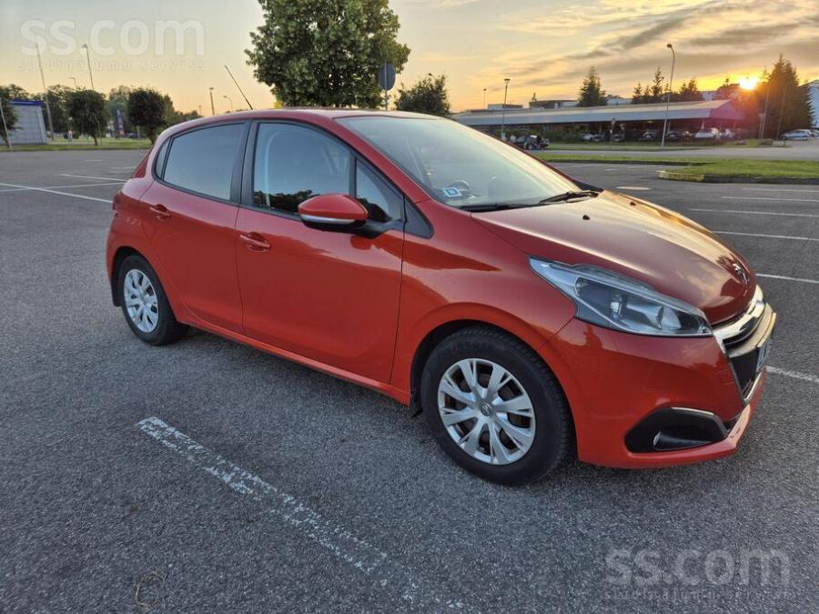 Oranžs Peugeot 208 2016 Rīga, ar dzinēja tilpumu 1.20 L un nobraukumu 74 tūkst. km par 5600 €, foto 4 vietnē AUTOMOTO.COM.LV