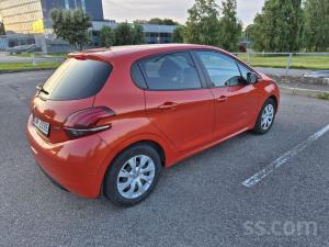 Oranžs Peugeot 208 2016 Rīga, ar dzinēja tilpumu 1.20 L un nobraukumu 74 tūkst. km par 5600 €, foto 5 vietnē AUTOMOTO.COM.LV