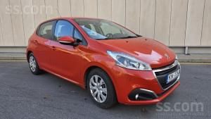 Orange Peugeot 208 2016 in Riga, with an engine capacity of 1.20 L and mileage of 222 thousand km for 5100 €, photo  on AUTOMOTO.COM.LV