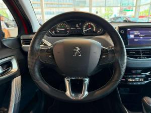 Oranžs Peugeot 208 2017 Viļņa, ar dzinēja tilpumu 1.20 L un nobraukumu 9 tūkst. km par 8900 €, foto 13 vietnē AUTOMOTO.COM.LV