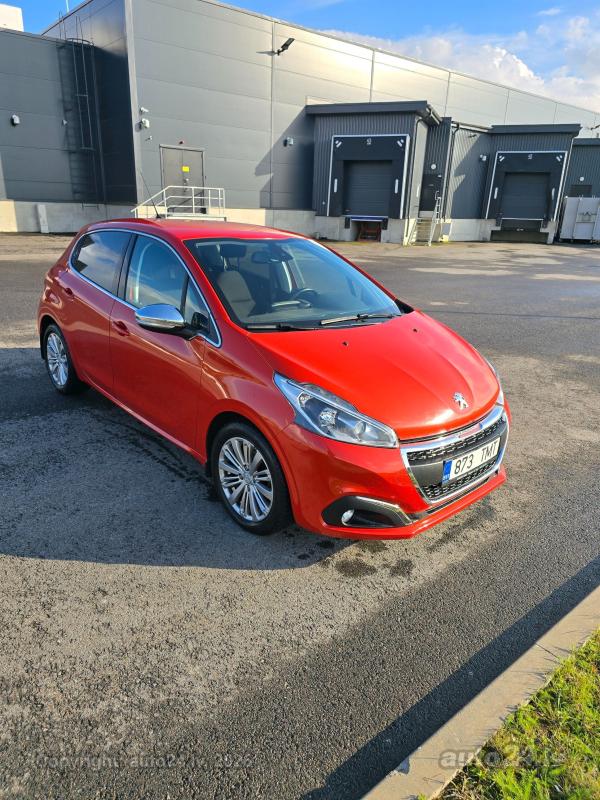 Peugeot 208 2017 in Tallinn on AUTOMOTO.COM.LV Orange Peugeot 208 2017 in Tallinn, with an engine capacity of 1.20 L and mileage of 38 thousand km for 4999 €, photo 1 on AUTOMOTO.COM.LV