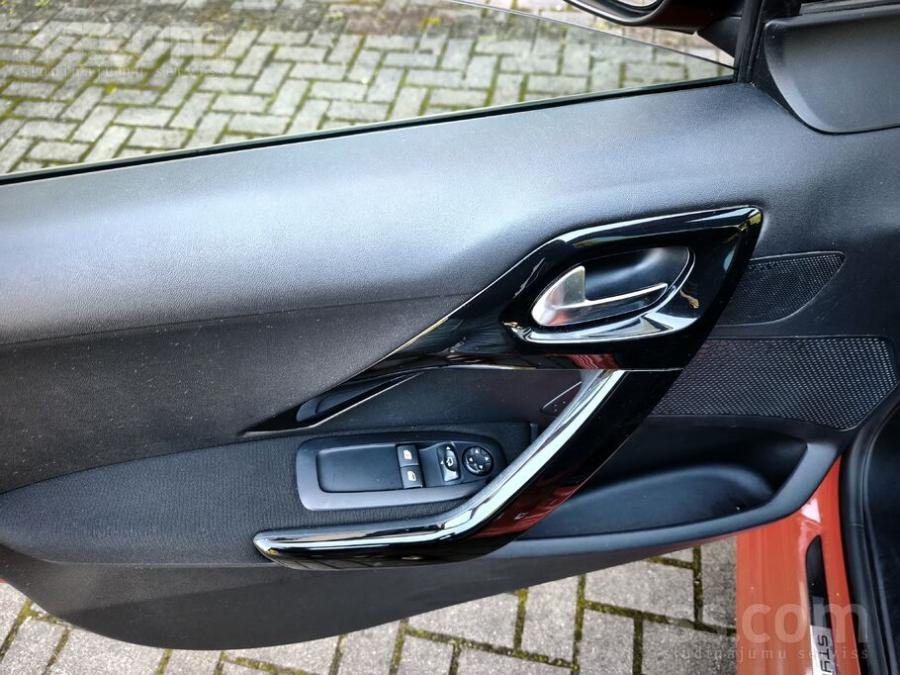 Oranžs Peugeot 208 2017 Jelgava, ar dzinēja tilpumu 1.20 L un nobraukumu 0 tūkst. km par 6490 €, foto 25 vietnē AUTOMOTO.COM.LV